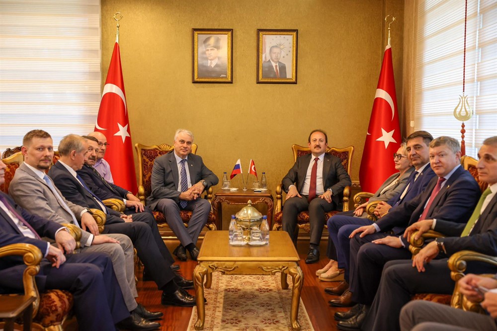 VALİ PEHLİVAN, RUSYA FEDERASYONU DEVLET DUMASI ENERJİ KOMİTESİ BAŞKANI ... VALİ PEHLİVAN, RUSYA FEDERASYONU DEVLET DUMASI ENERJİ KOMİTESİ BAŞKANI ...